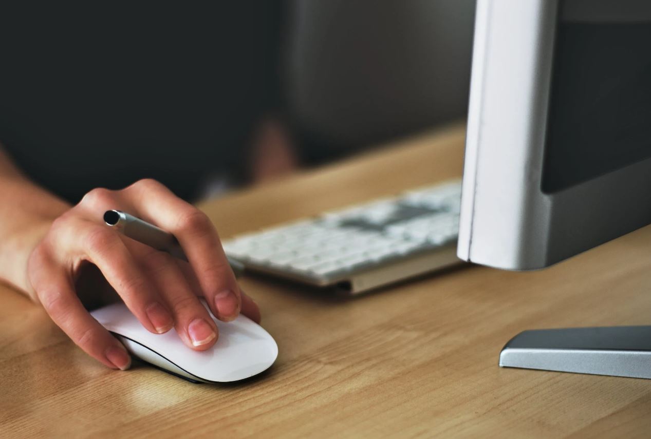 Automated Data Entry vs. Manual Data Entry: Pros and Cons – Start Bot Net